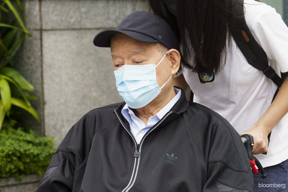 Singapore oil mogul declared bankrupt after empire collapsed